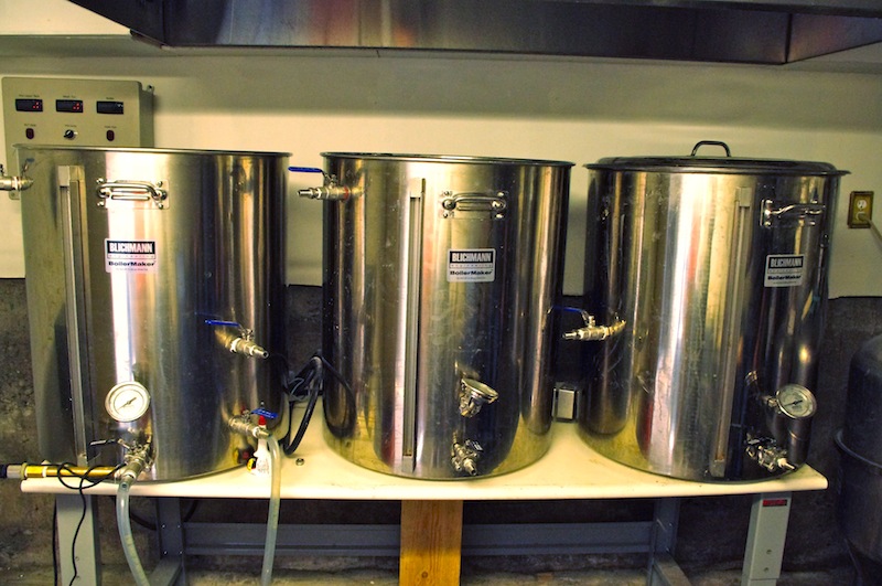 Kvetchin' Kitchen: Outlander Brewery (or: How I Learned To Like Beer)