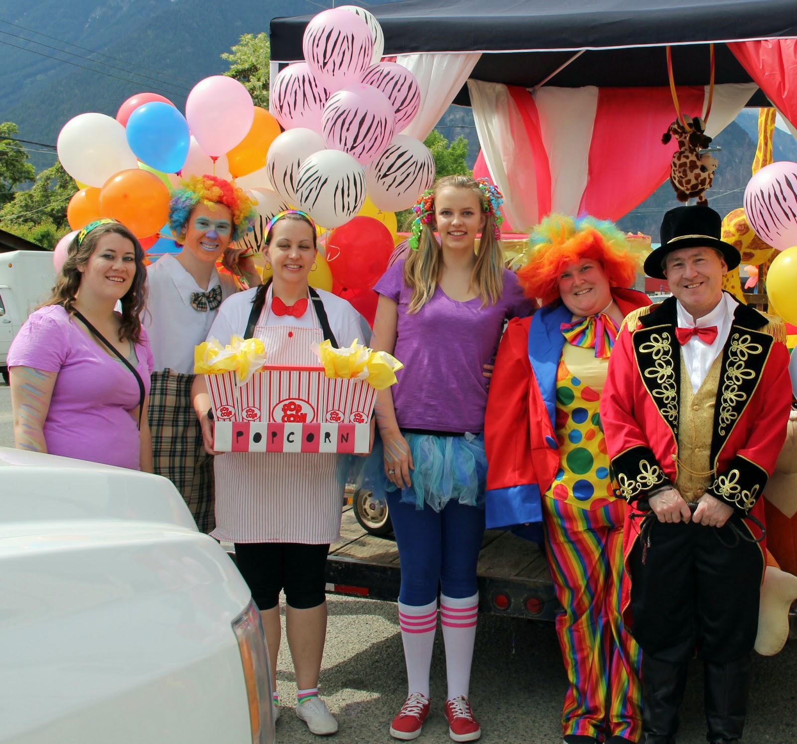 Jo and Sue: May Day Circus Float