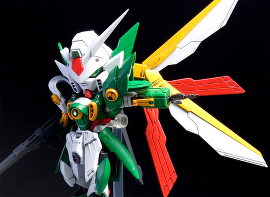 Custom Build: SD x HG Wing Gundam Fenice