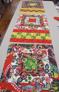Inspired by Fabric: Tutorial: Cheery Table Runner