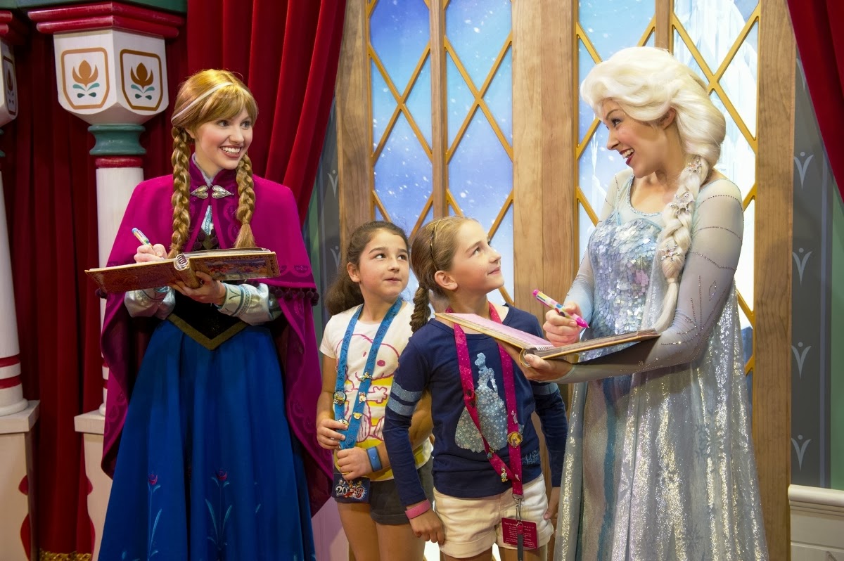 Disney Movie Princesses: Meet the Princesses of "Frozen" at Epcot Center!