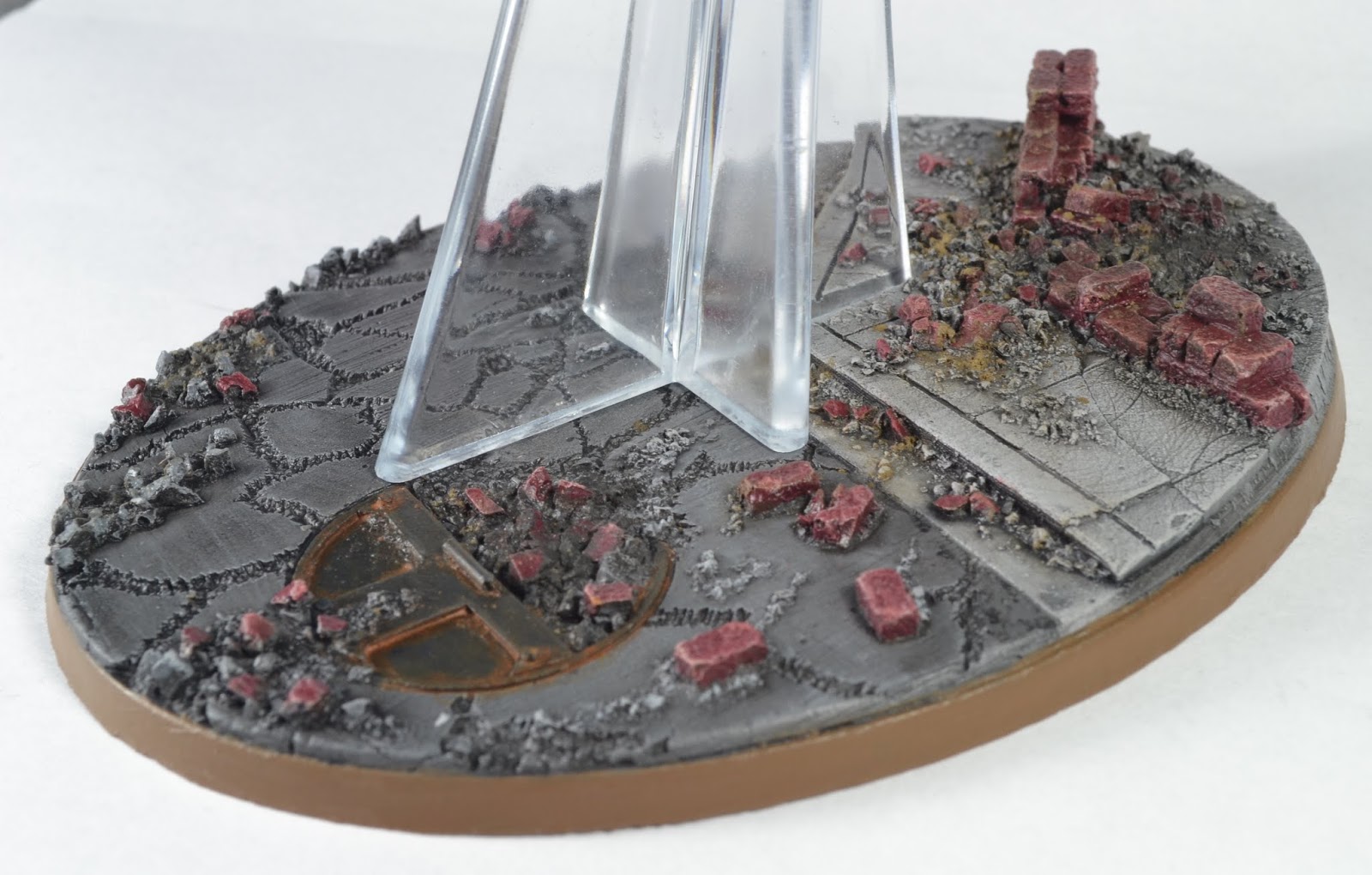 Painting in Space: Finished Valkyrie with Secret Weapon Base!