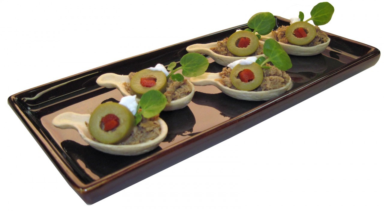 GarnishFoodBlog - Fruit Carving Arrangements and Food Garnishes: Ideas ...