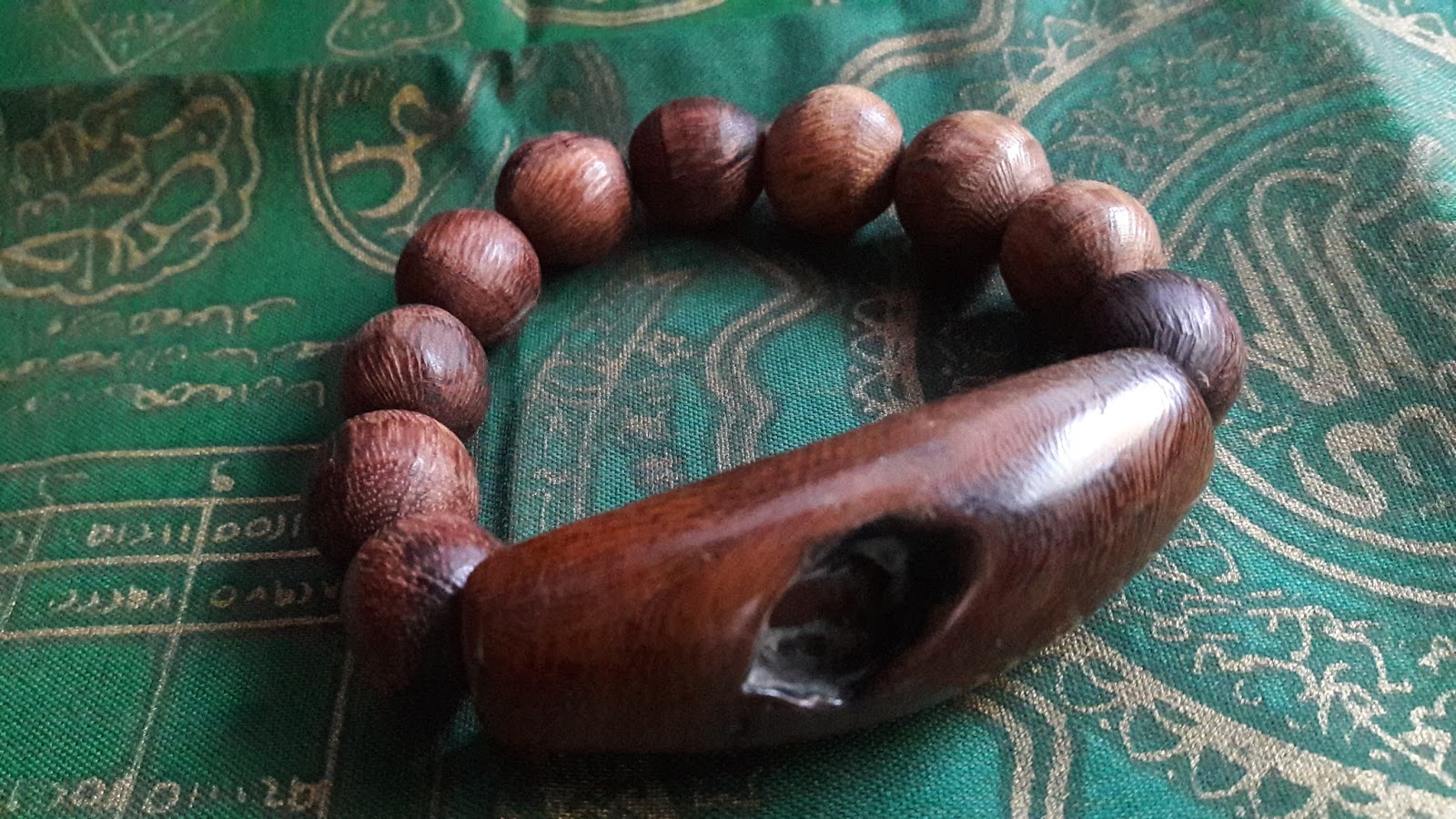 Batu Permata, cincin perak,keris,besi lama,syiling lama,tasbih dan ...