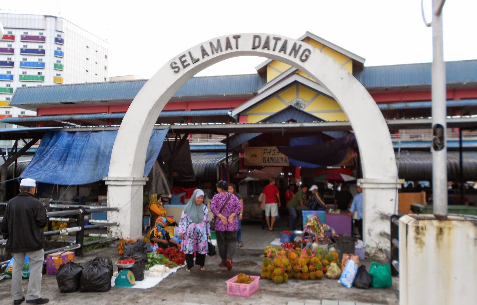 FREELITTLEBRAIN: Limbang – Head Hunter's Trail to or from Mulu National ...