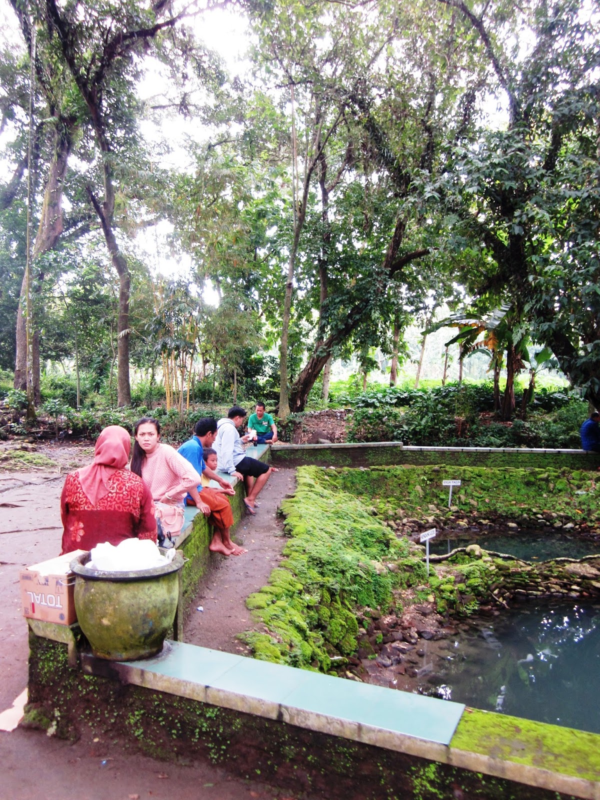 jombang city guide: Sendang Made : Petilasan Prabu Airlangga ...