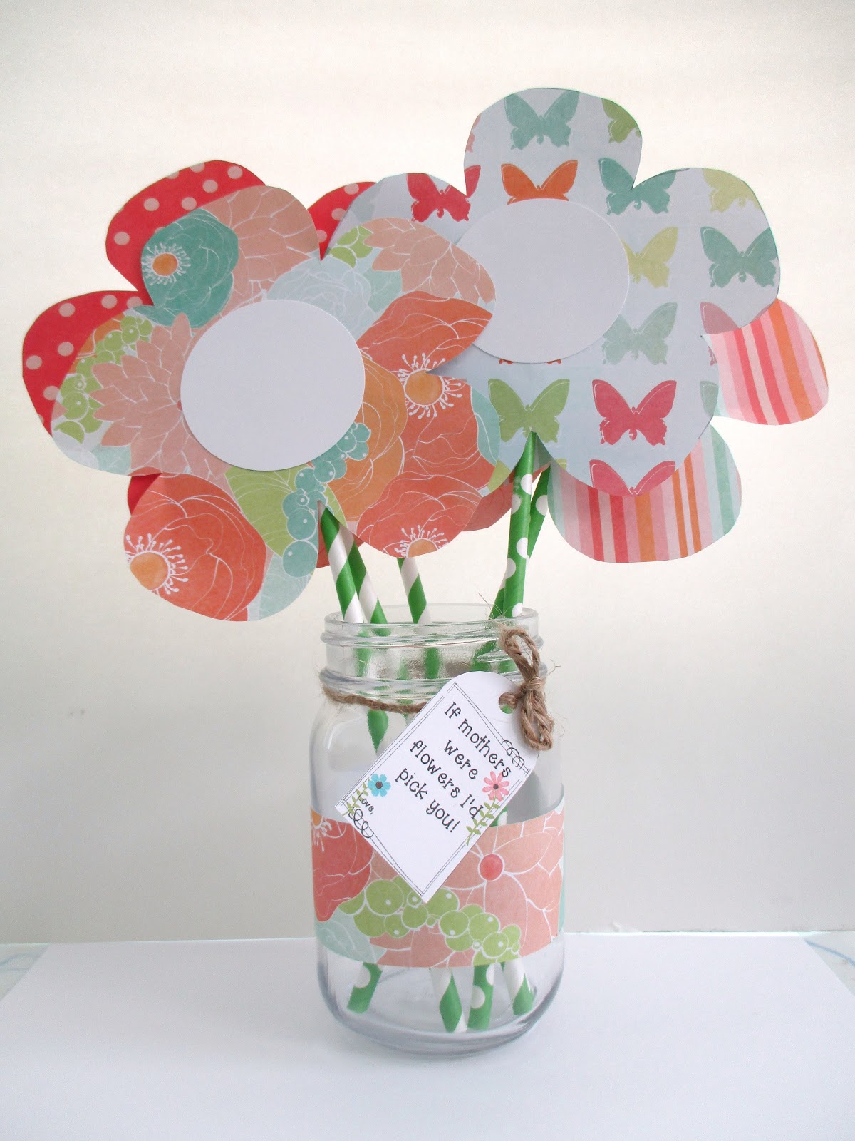 The Cozy Red Cottage: Mother's day Flowers and Gift Tag