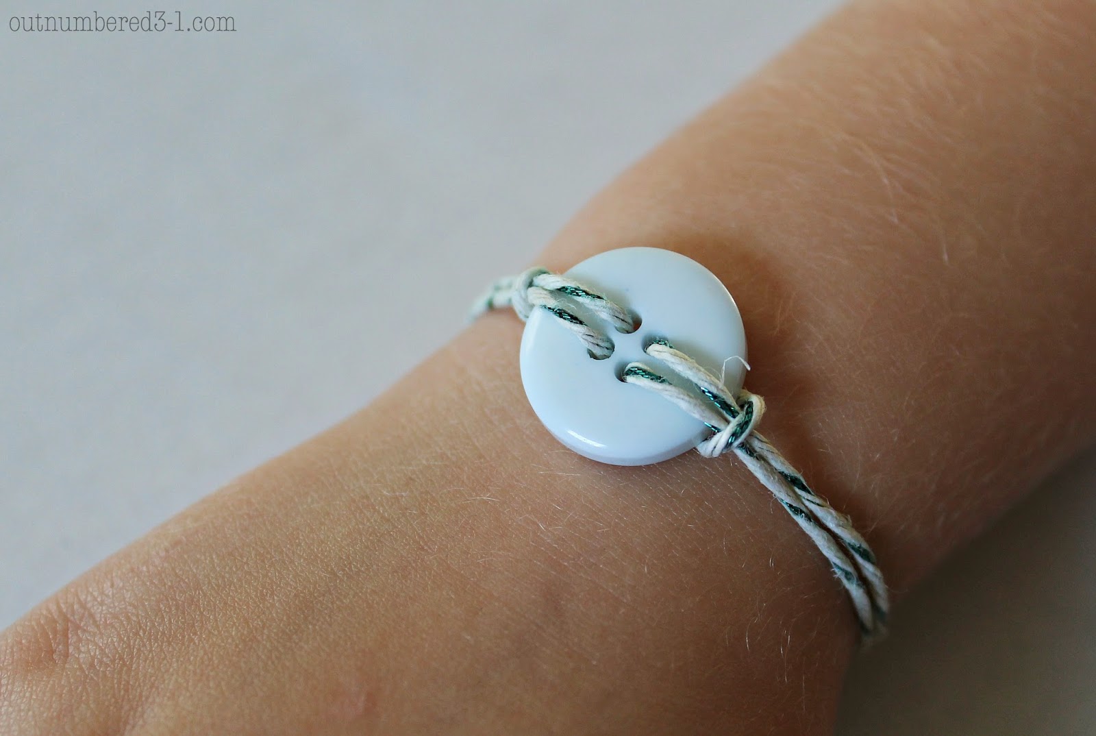 DIY Button Bracelets - Outnumbered 3 to 1