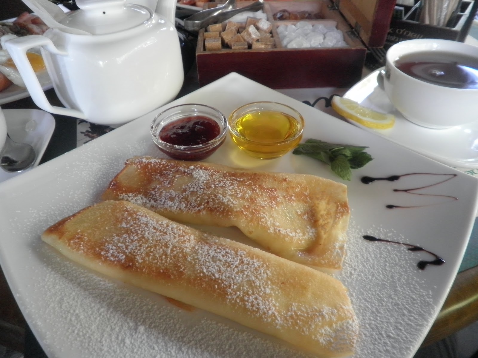 8 Months In Ukraine: Dining on Deribasovskaya* Street (Odessa)