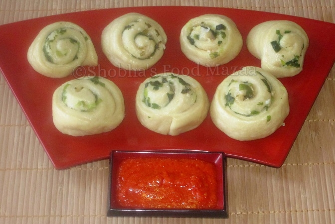 Shobha's Food Mazaa: TINGMOS / TING MOMOS / TIBETAN STEAMED BUNS