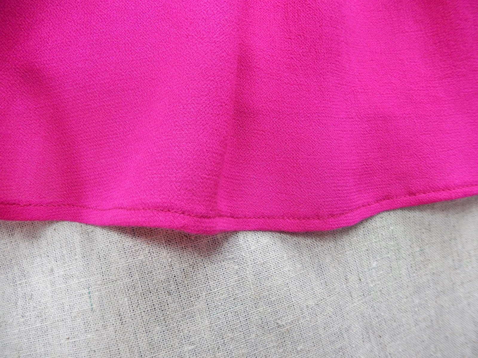 Seam 2 Seam: How to Sew a Baby Hem On Delicate Fabrics