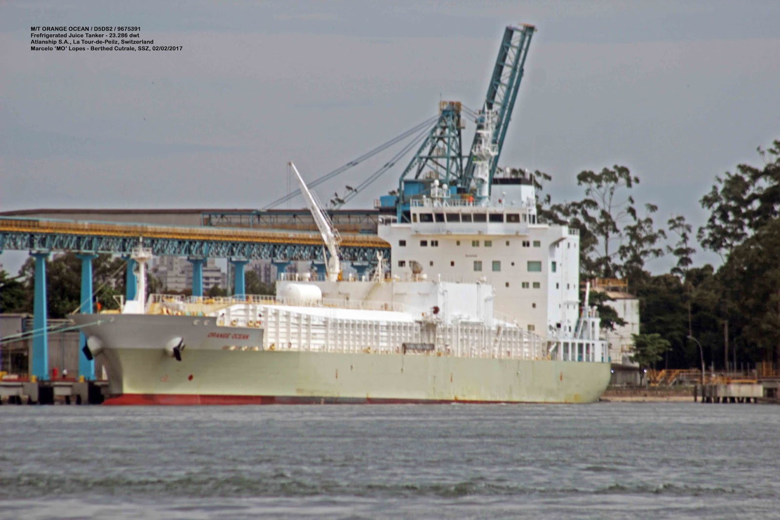 Santos Shiplovers: M/T Orange Ocean / D5DS2, Loading concentrated ...