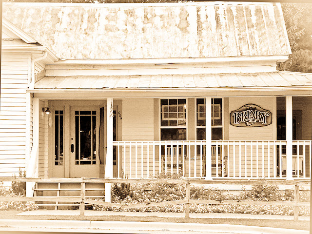 The Leather Nomad: The Briary: Cigar and Pipe Shop in Birmingham, Alabama