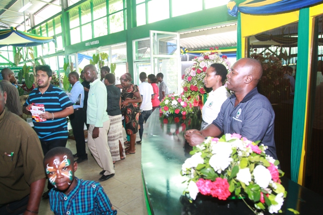 WAGENI WAFURIKA MALI ASILI NA UTALII KATIKA MAONYESHO YA SABASABA ...