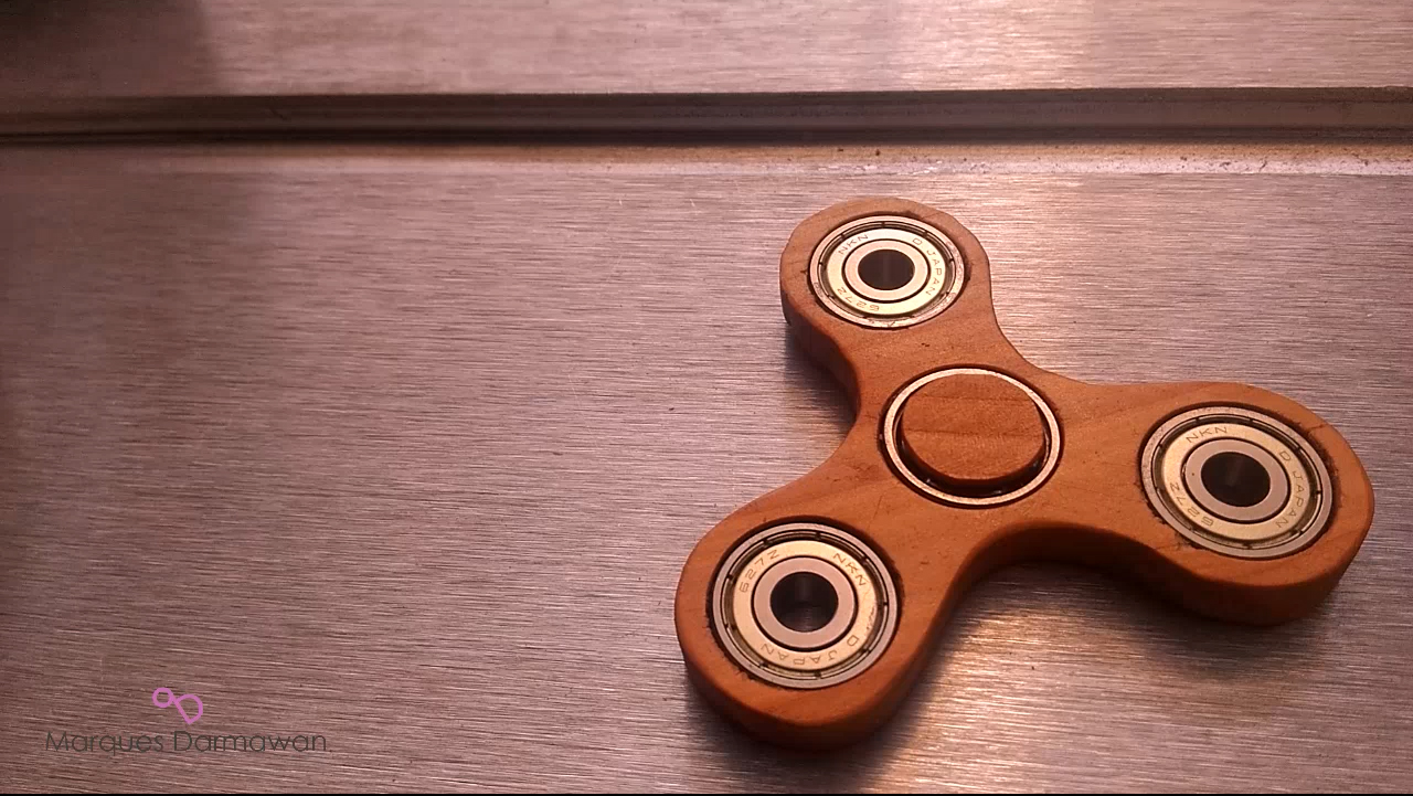 marques.darmawan: DIY WOODEN FIDGET SPINNER