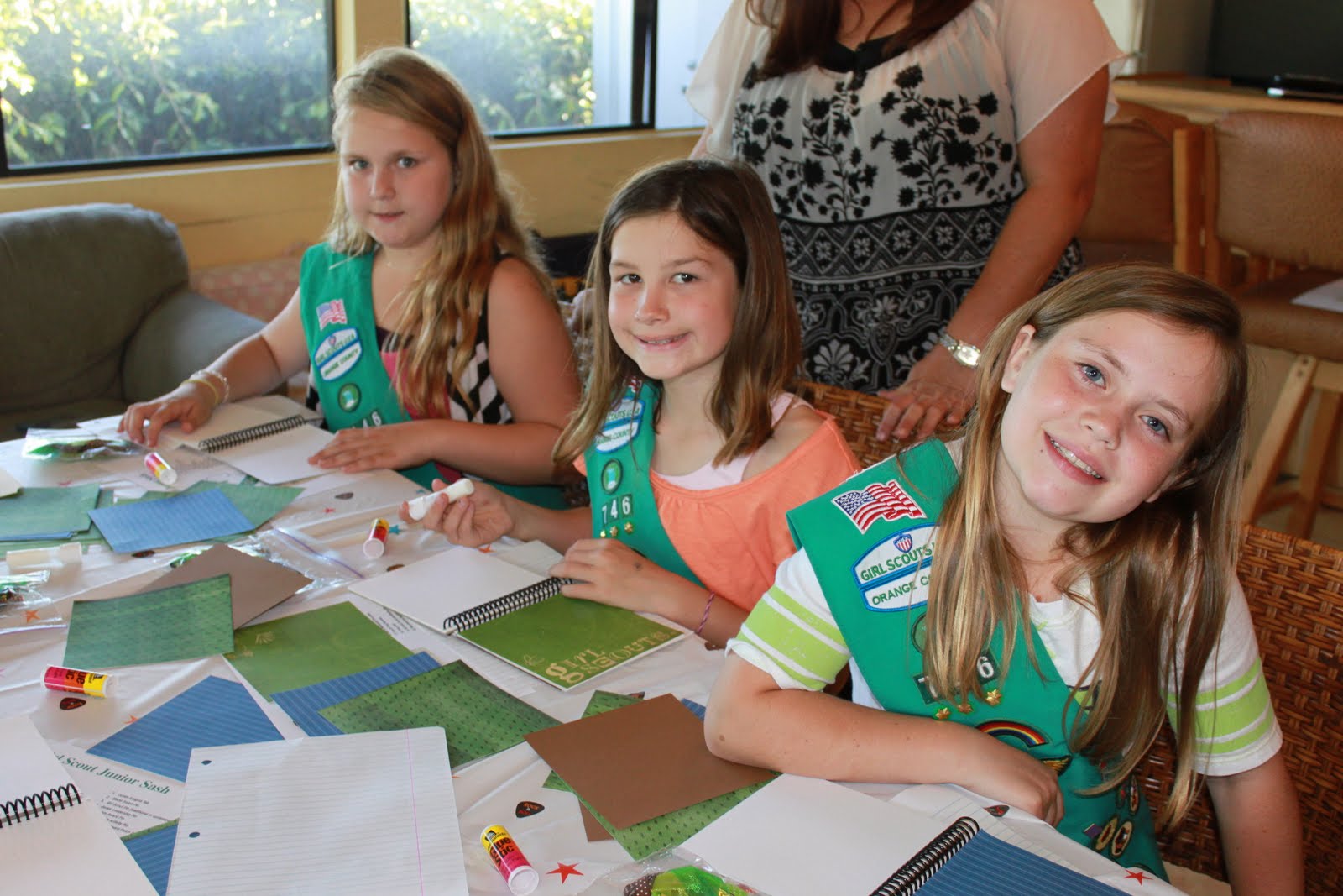 HUNTINGTON BEACH GIRL SCOUT TROOP 746: April 2011