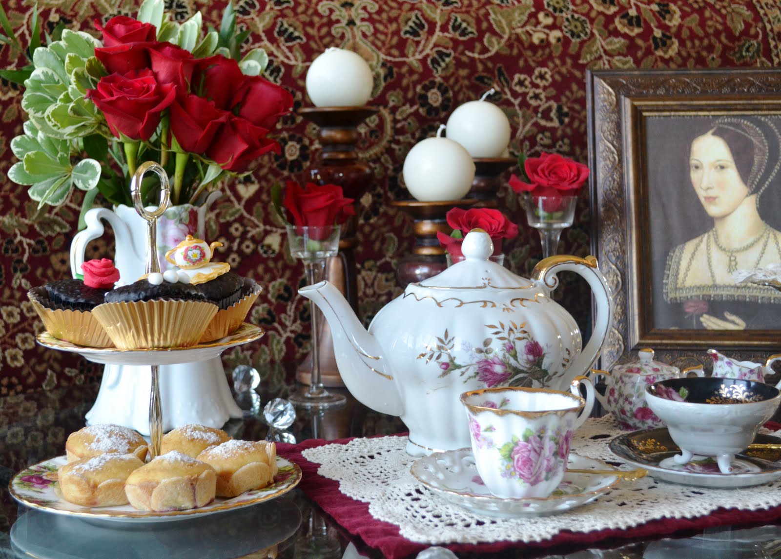 Sweetology: MAD TEA PARTY FOR PINK SATURDAY!!!