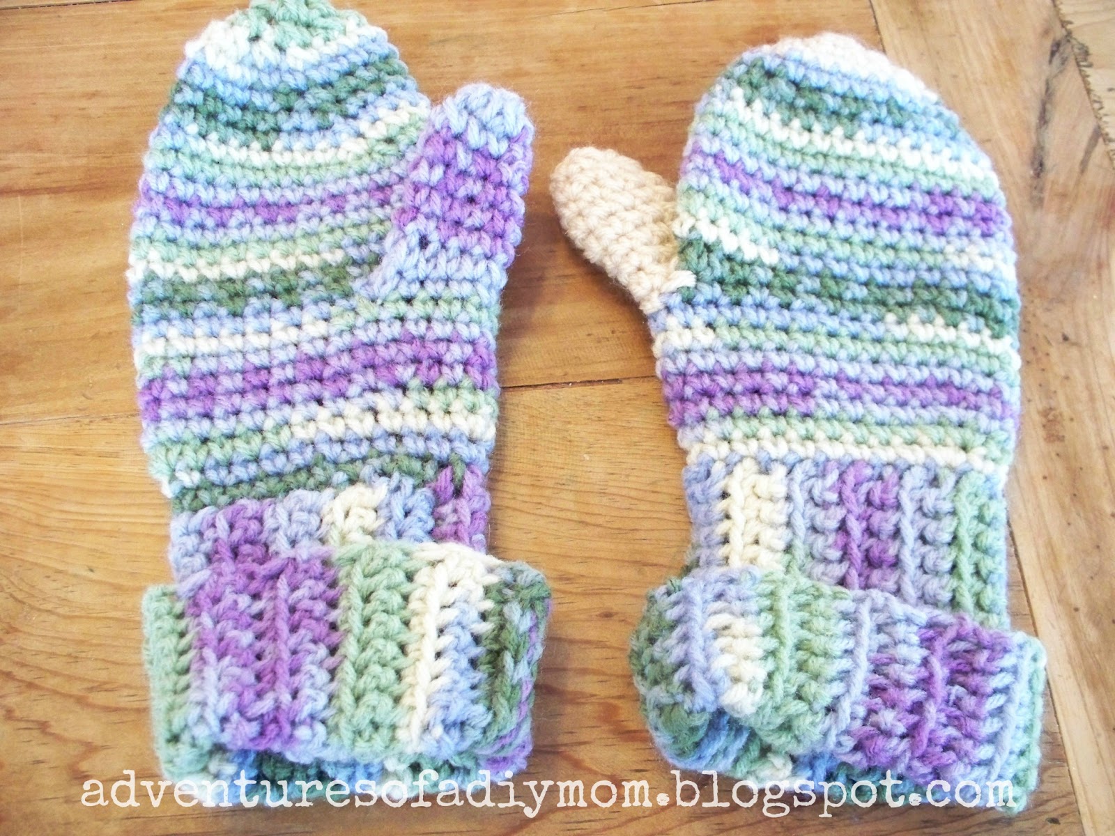 Crocheted Mittens - Adventures of a DIY Mom