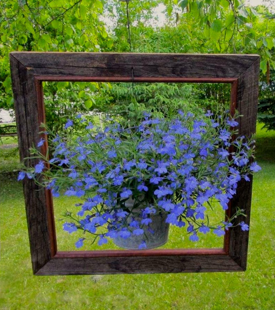 Two Men and a Little Farm: HANGING FLOWER FRAME, INSPIRATION THURSDAY