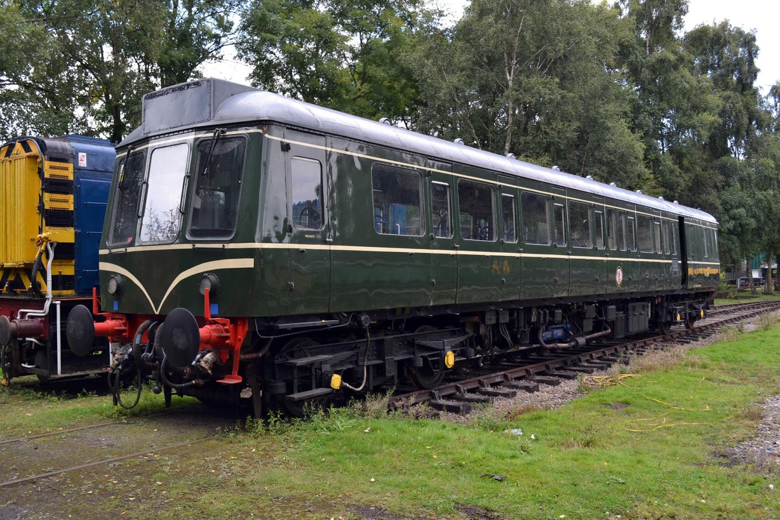 British Diesels and Electrics: Class 117 (Pressed Steel Co. Suburban ...