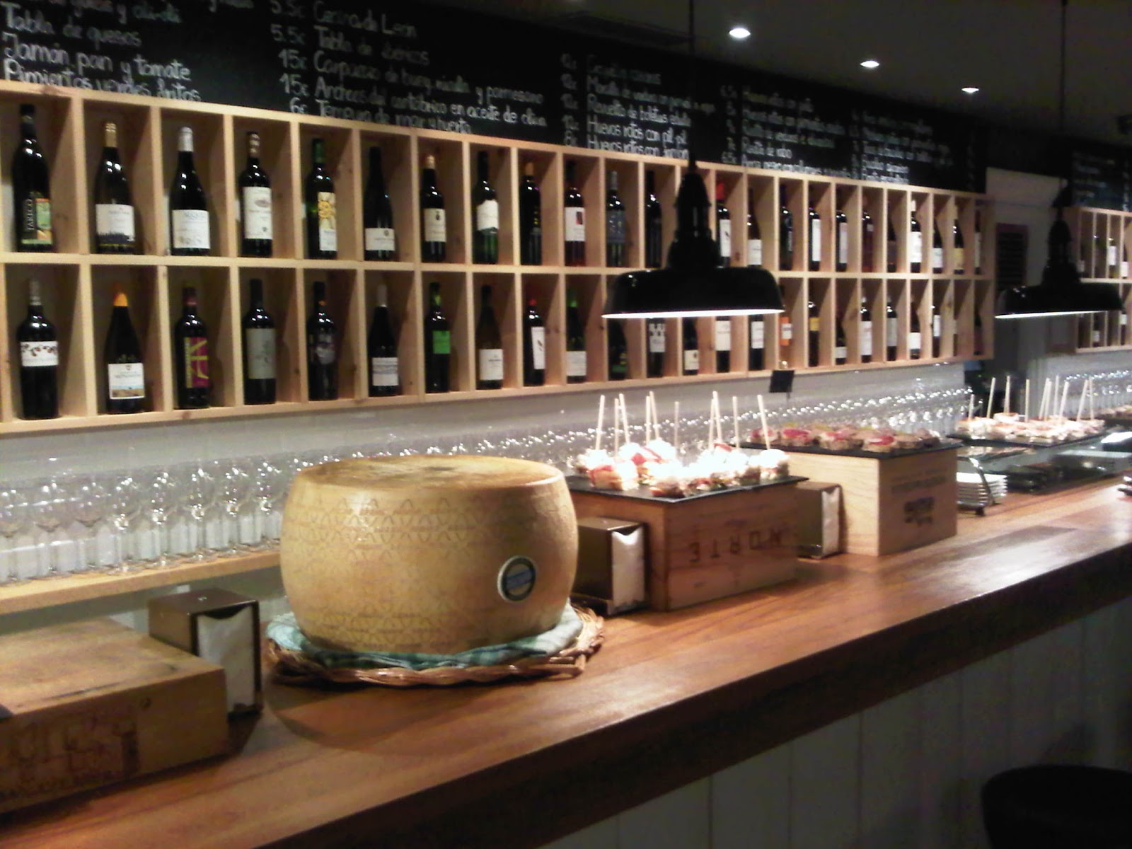 De manteles y pasteles. Recetas y restaurantes.: Las Cepas: ¡que no te ...