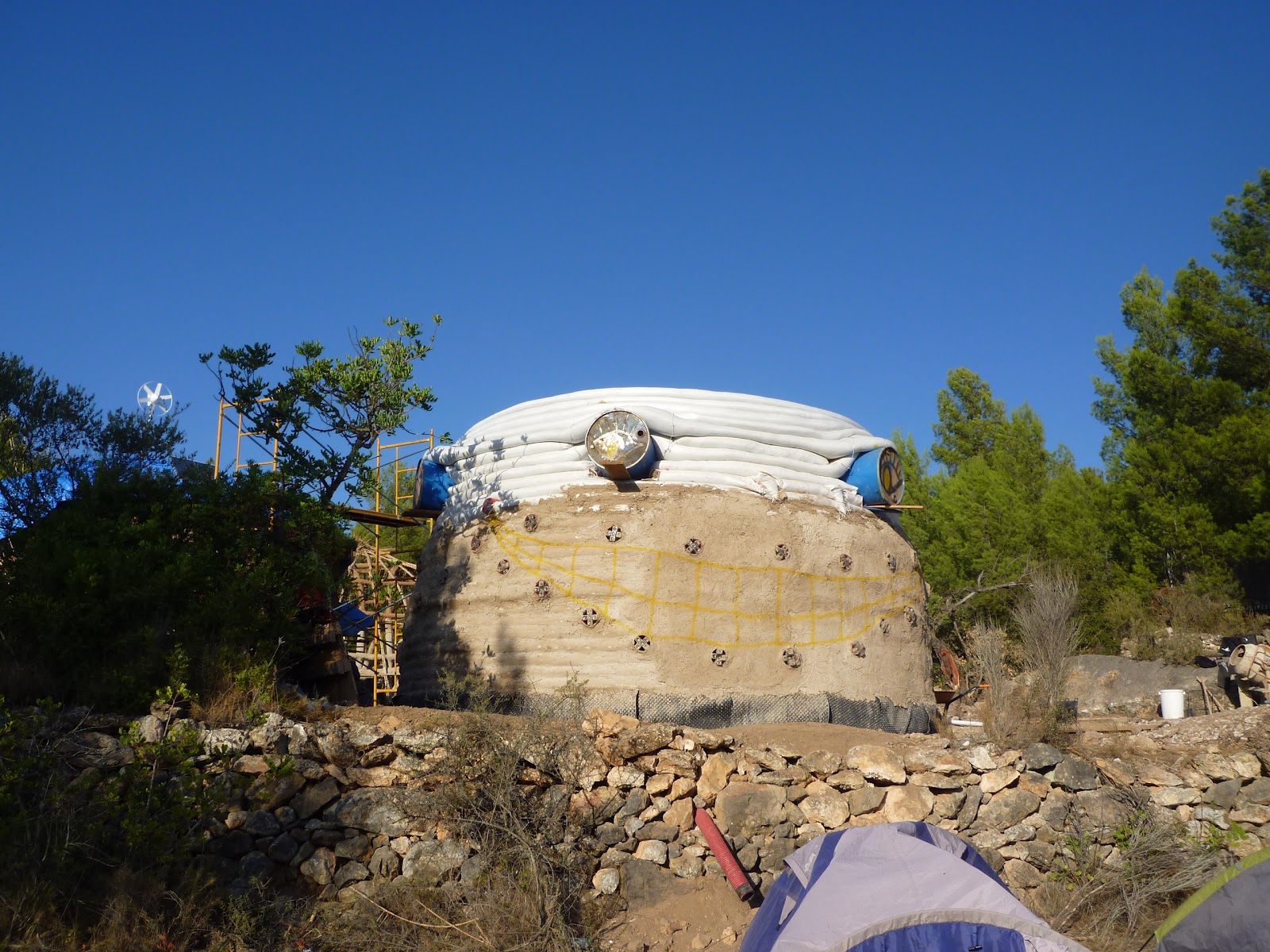 SuperAdobe Portugal: Fotos da construção de um domo 5mts