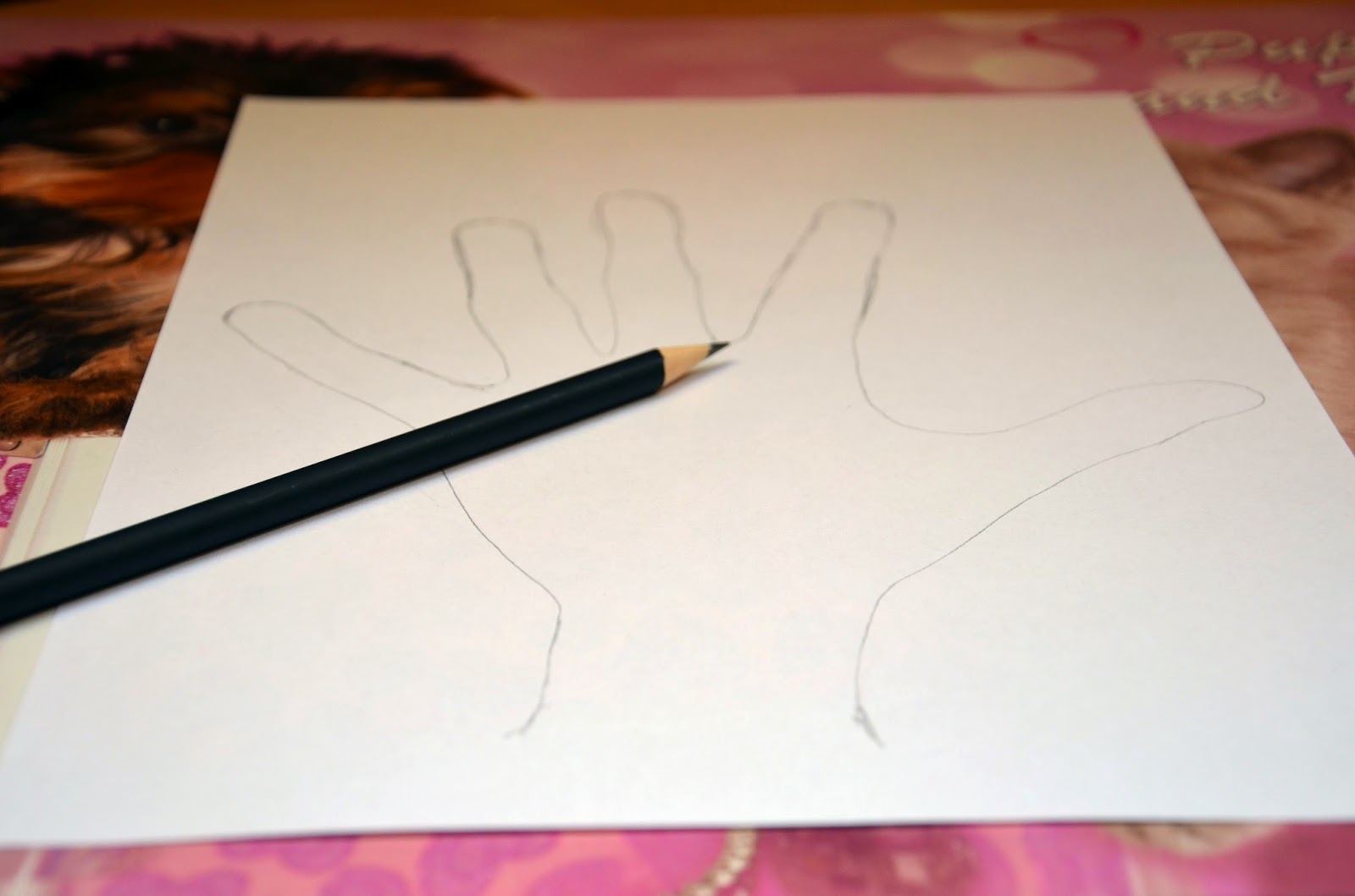 DIY: Rysunek reki 3D - Sara's City