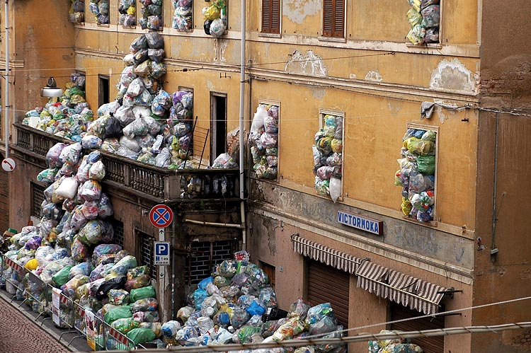 Solusi Pembuangan Sampah pada Bangunan - Arsitur Studio