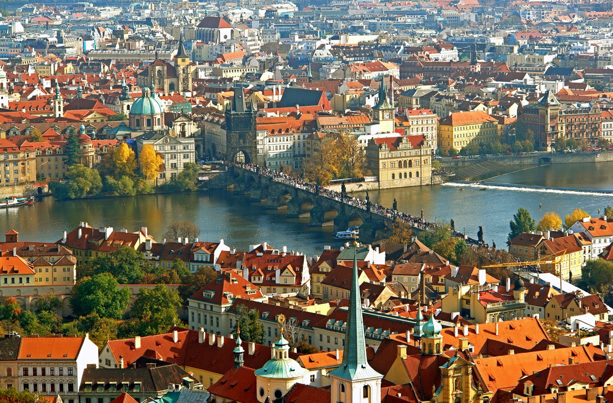 Cultural monuments: Prague's historic center is a World Heritage Site