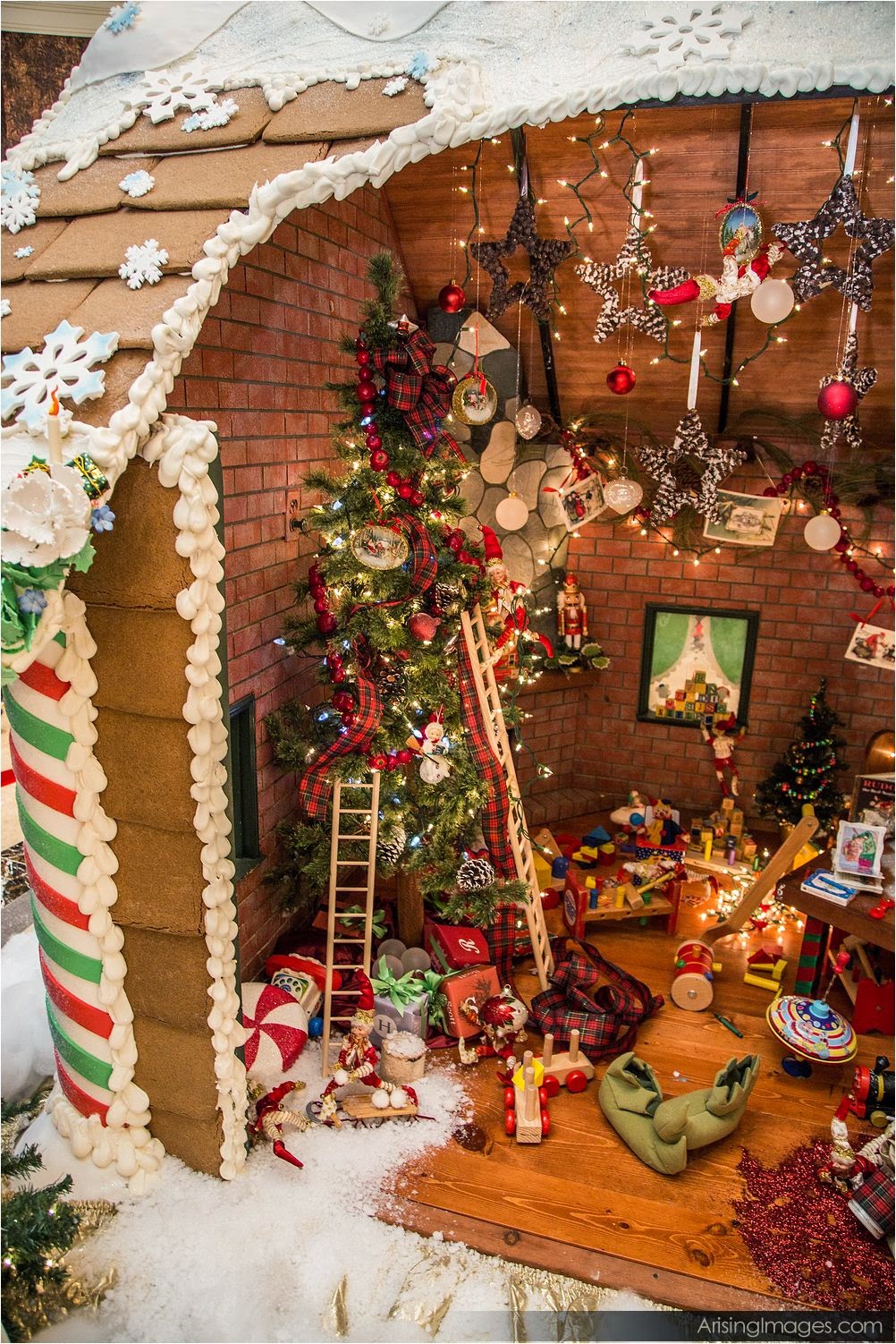 TeachingCurve: 2014 Gingerbread House at Royal Park Hotel in Rochester, MI