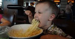 French Vocabulary Illustrated: bâfrer