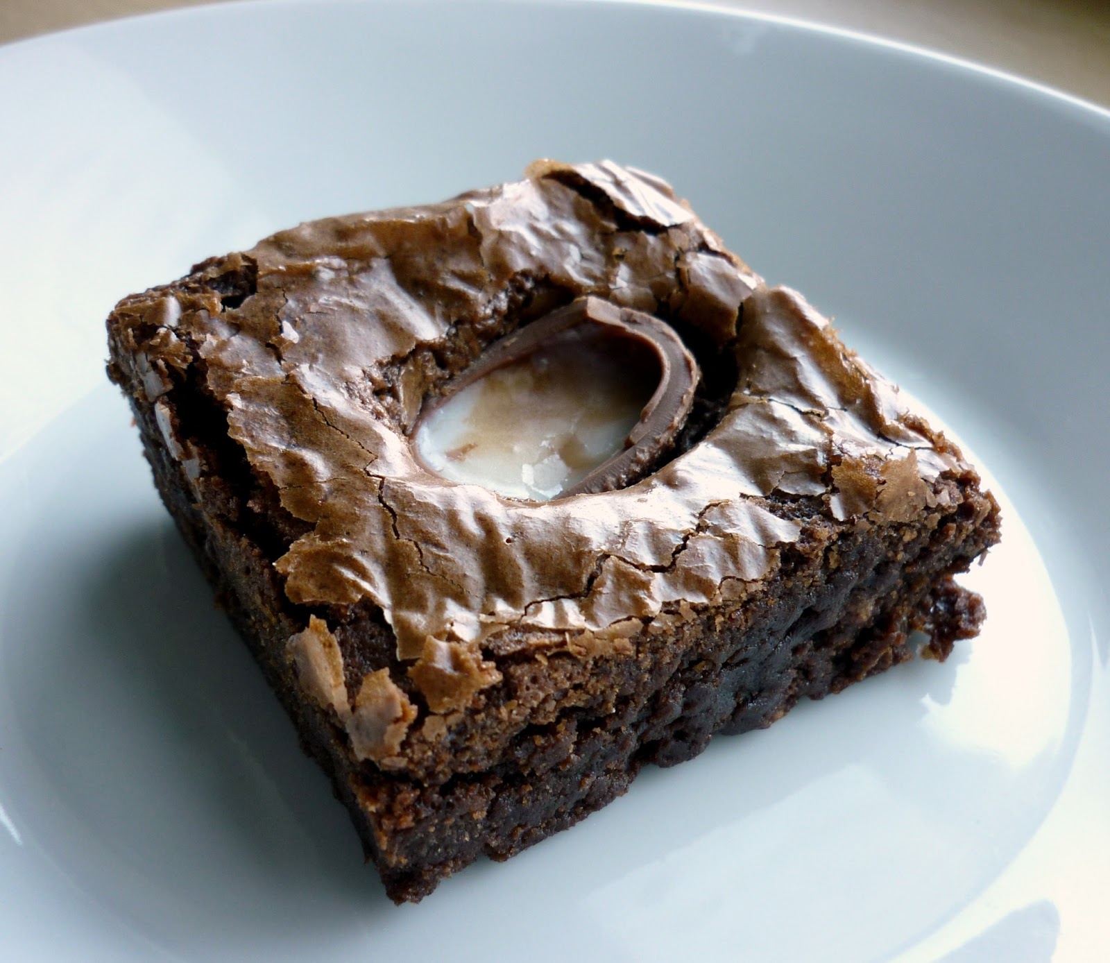 My sugar coated life...: Creme egg brownies