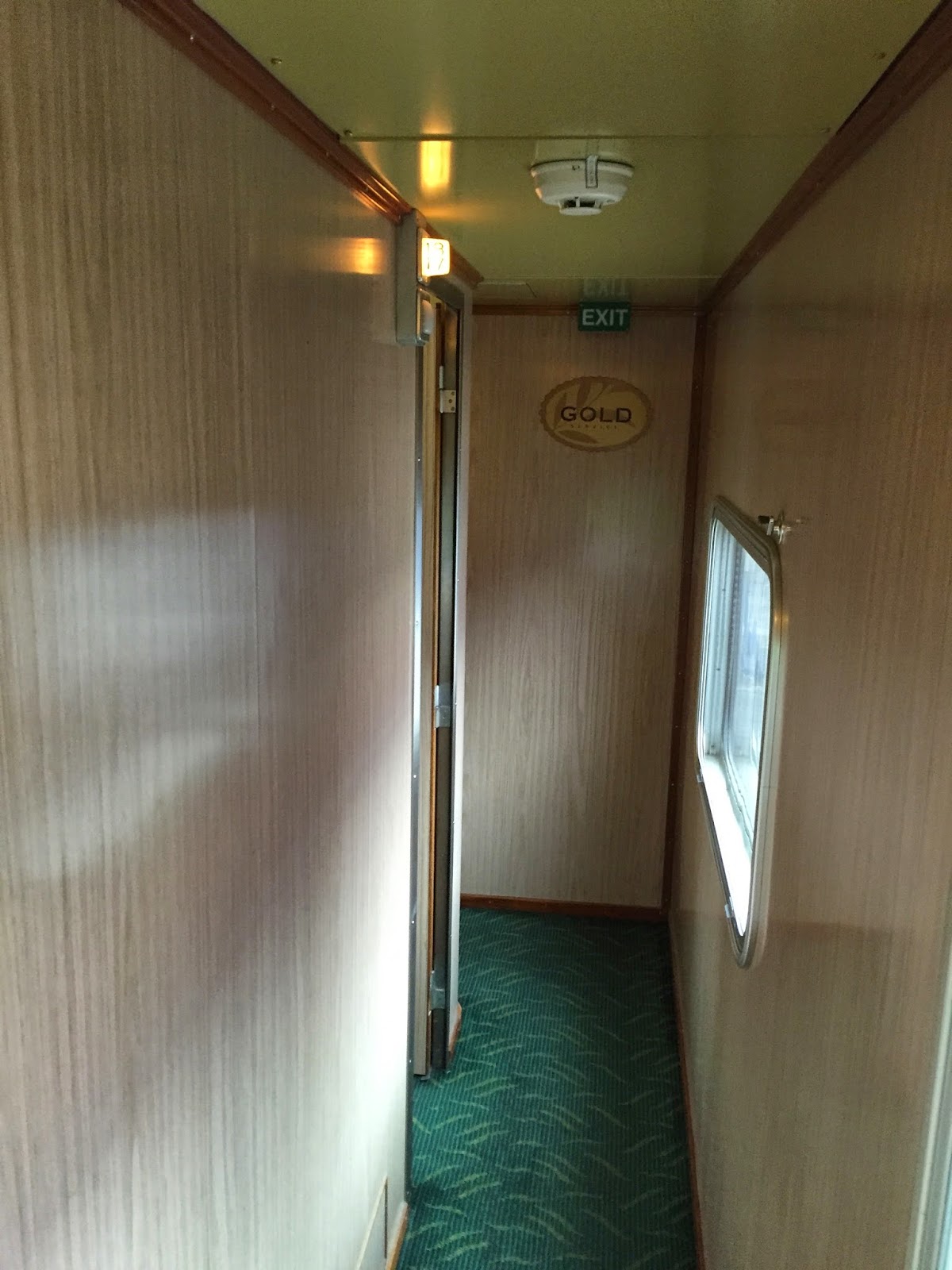 Epsilon's World: Indian Pacific Train from Adelaide to Sydney