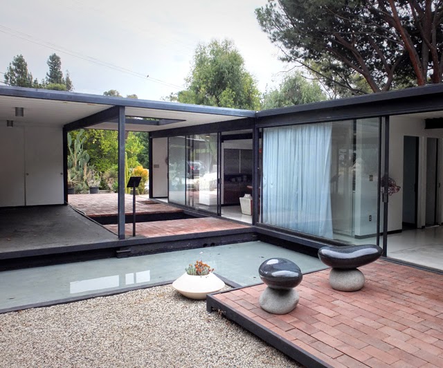 Pierre Koenig / The Bailey House