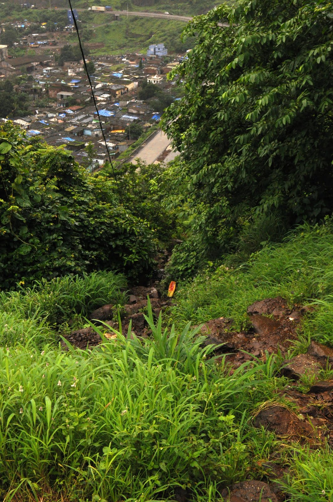 A small ride to a Mazar near Mumbra
