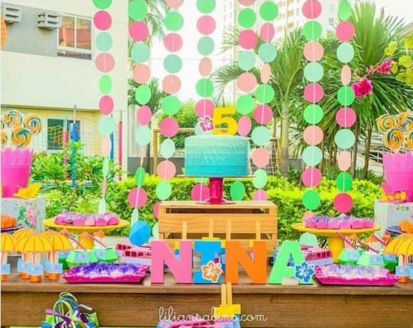 Fiesta temática de pool party