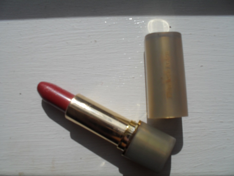 The Big Burd: Elizabeth Arden - Lipstick Swatches