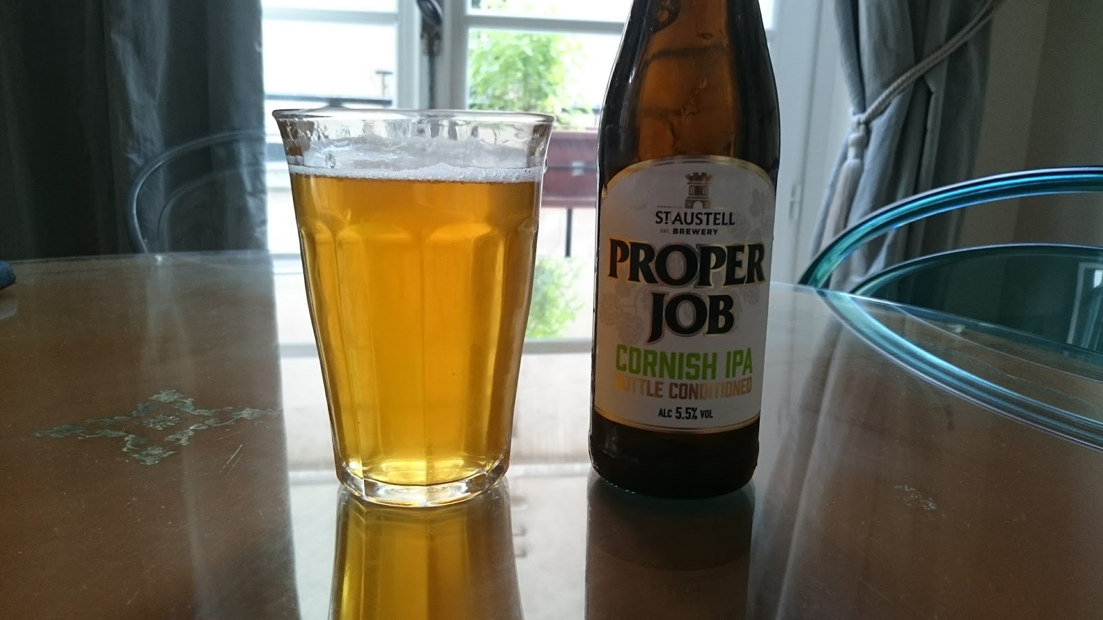 Ulkohuone: Proper Job Cornish IPA by St Austell Brewery