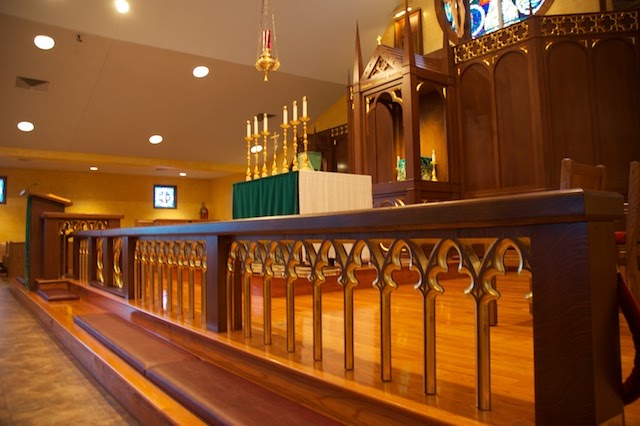 New Liturgical Movement: Return of the Altar Rail
