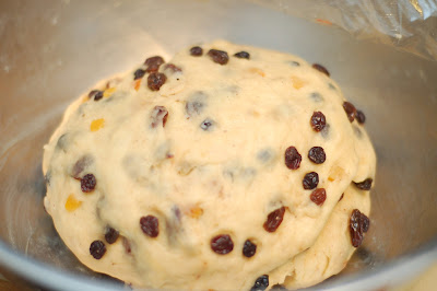 how to eat properly: stollen