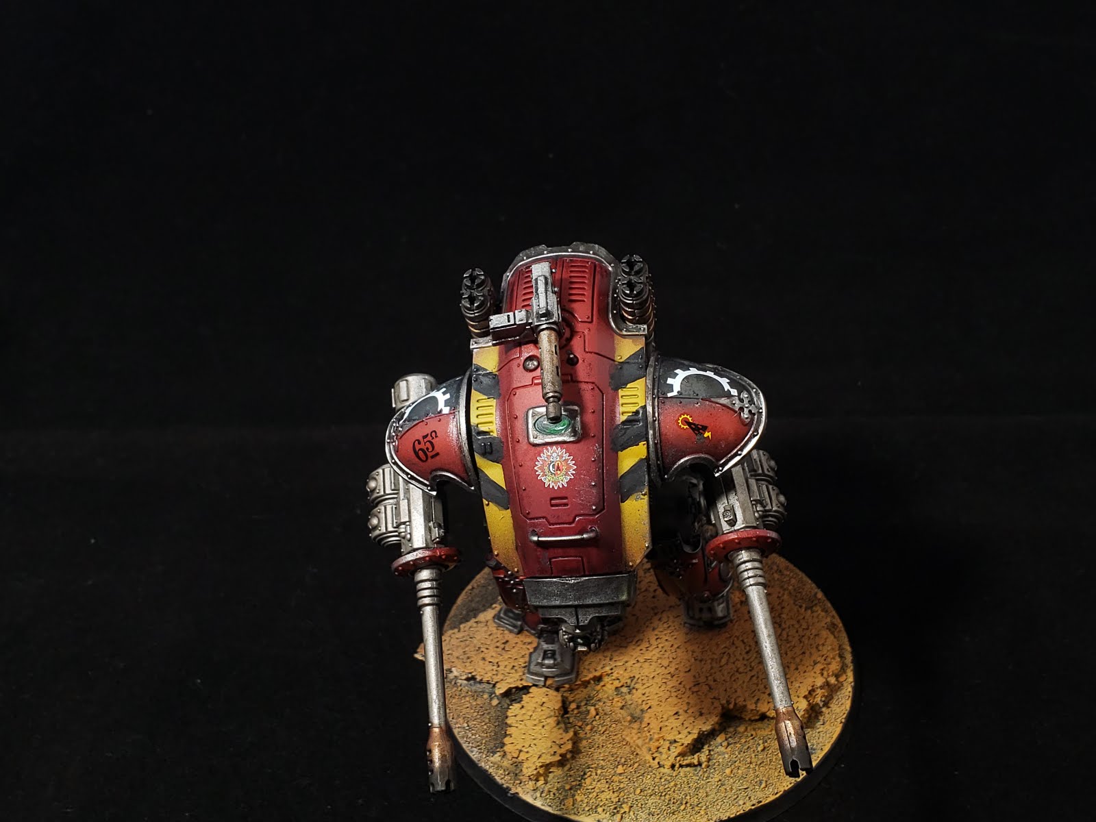 North of the Golden Throne: Is this Pro Painted? Imperial Armiger ...