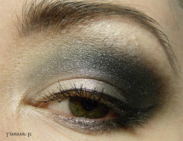 Gently Out Of Time: Random Eye Make Up Looks