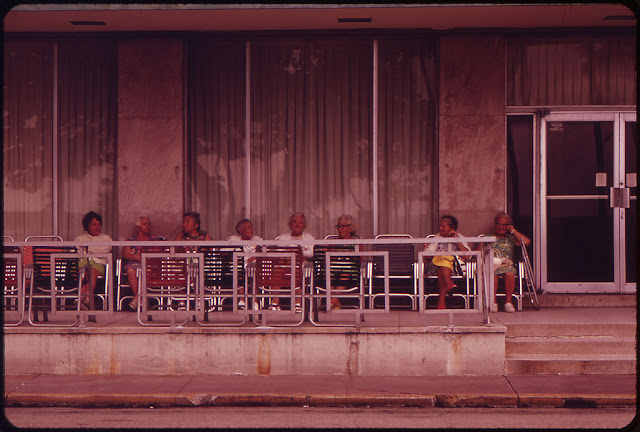 People of Florida in the 1970s Taken by Flip Schulke ~ Vintage Everyday