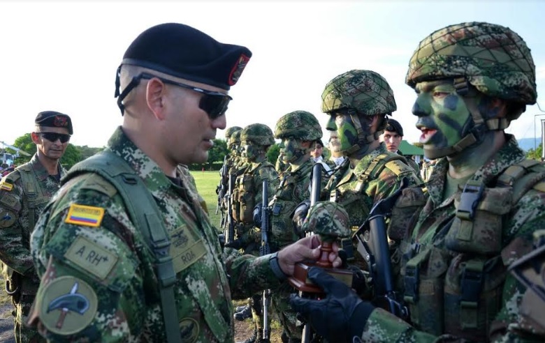 Escuela de Lanceros entrega nuevos lanceros al servicio de Colombia ...
