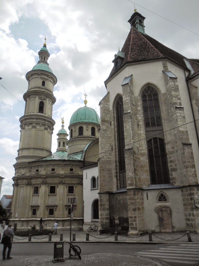 Pat Papertown 2: Austria: Graz Cathedral