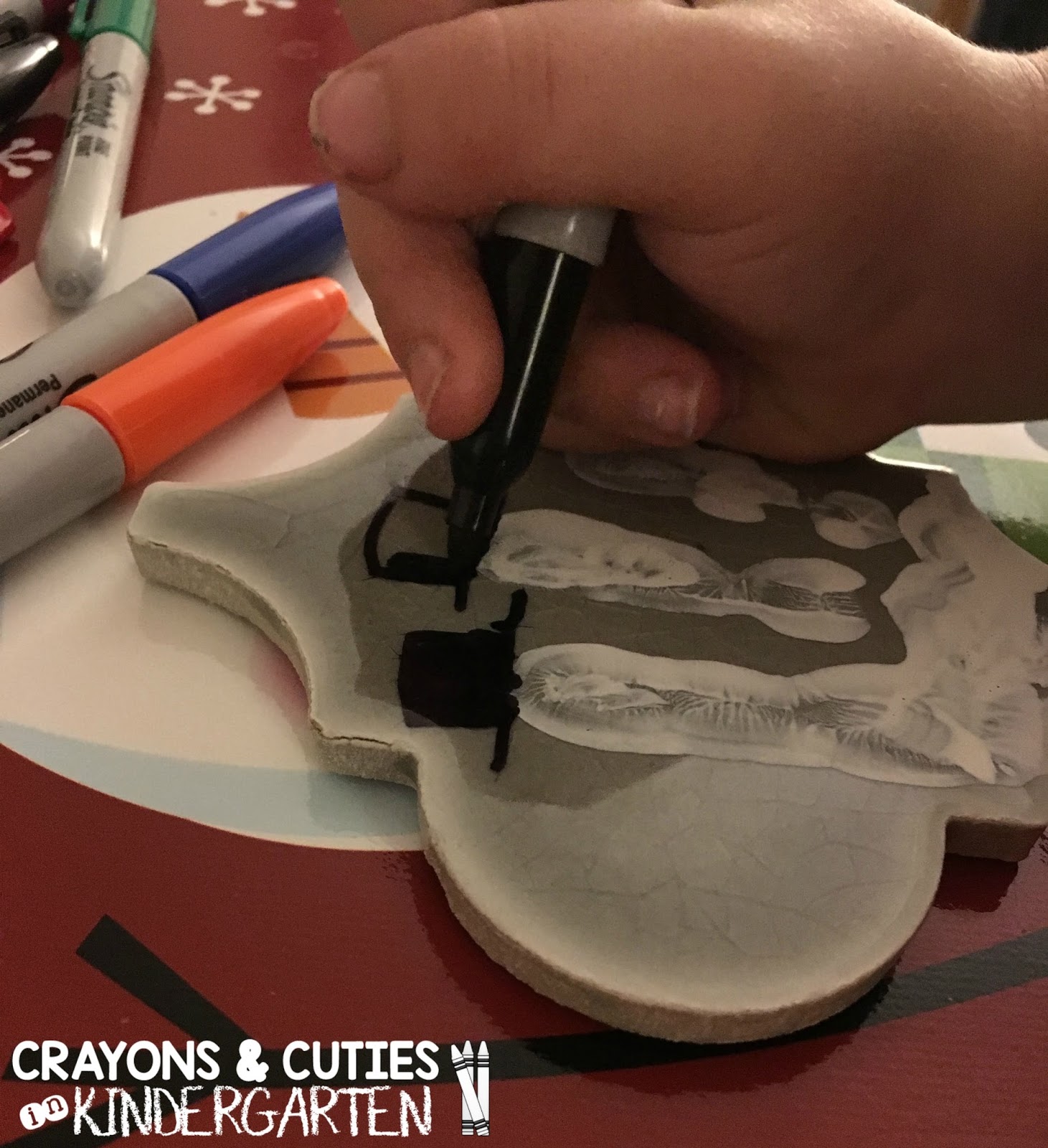 Crayons & Cuties In Kindergarten: Parent Gift- Snowman Ornament!