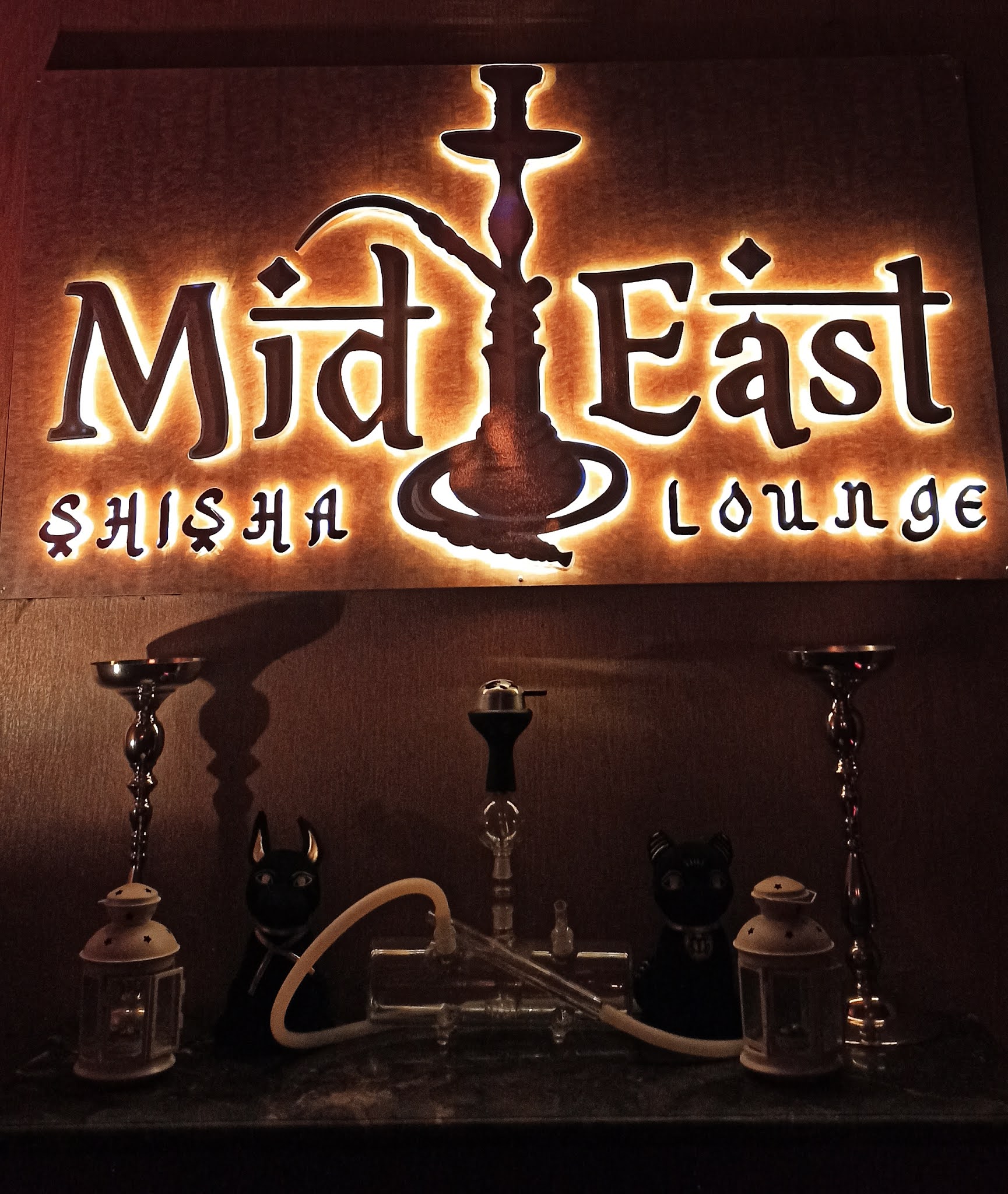 Ambience Keren Parah, Ini Shisha Lounge di Bogor yang Recommended ...