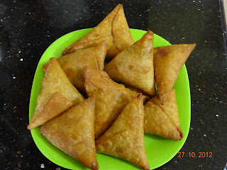 When the ChefZ hatZ On!!!: Iranian Onion Samosa