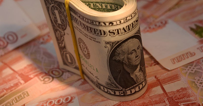 La Colmena: ¿Por qué el dólar es la moneda más sobrevalorada del mundo?