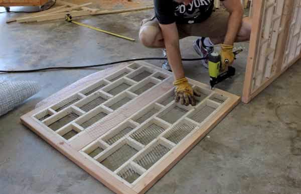 DIY: Compost Bin hardware cloth attachment